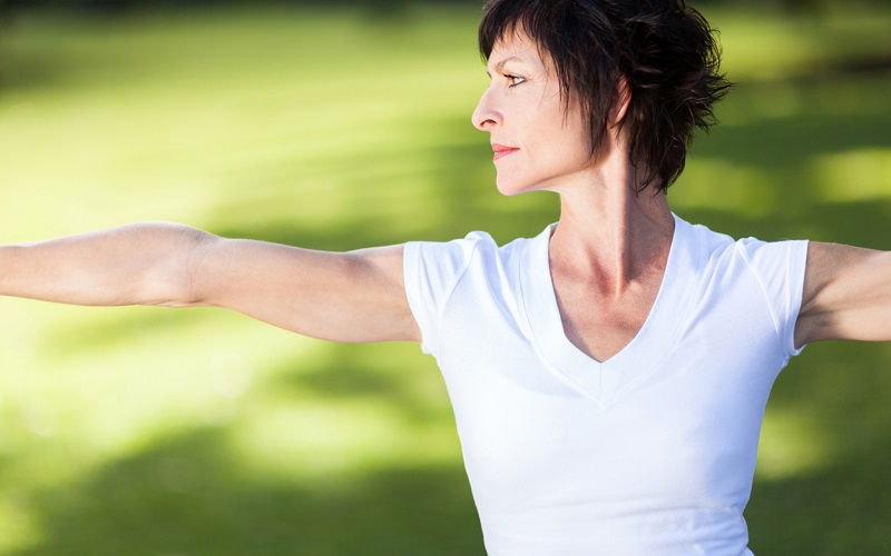 Adiós a la piel flácida en los brazos o "alas de murciélago" | Tu canal ...